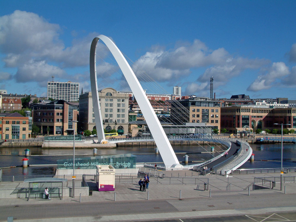 Gateshead Millennium Bridge Photo Tom Yellowley | Northern ...